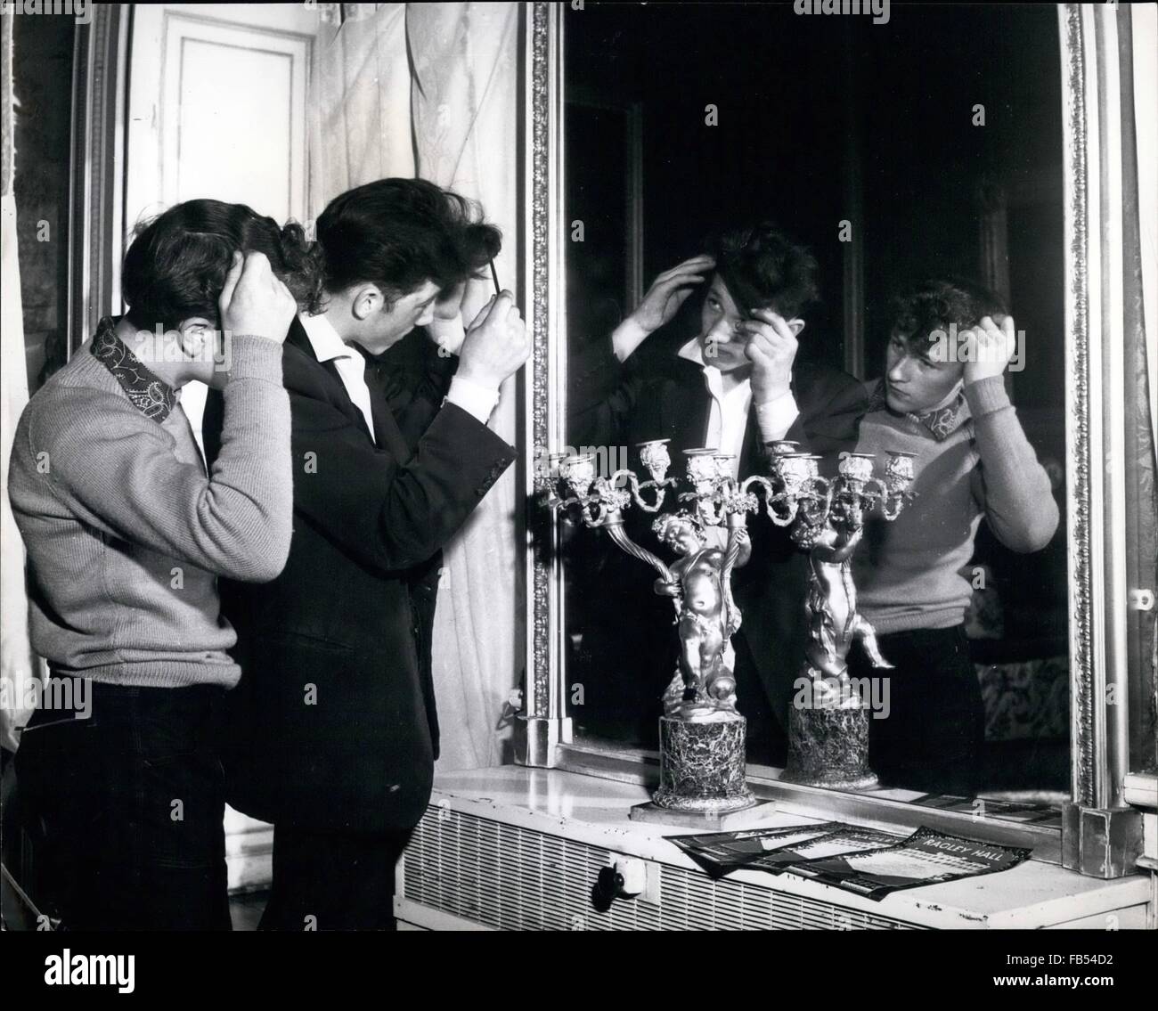 1964 hair styles 1964 hair hi-res stock photography and images - Alamy