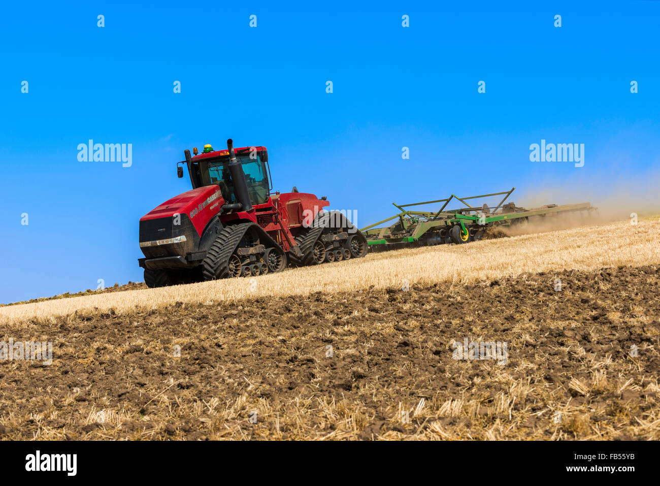 Case quadtrac tractor discing a field of wheat stubble in the Palouse ...