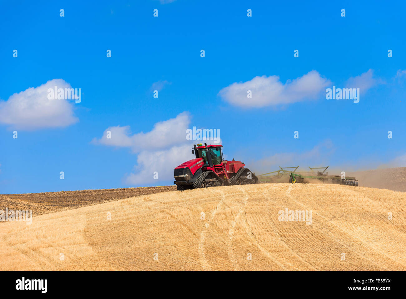 Tractor discing field hi-res stock photography and images - Alamy