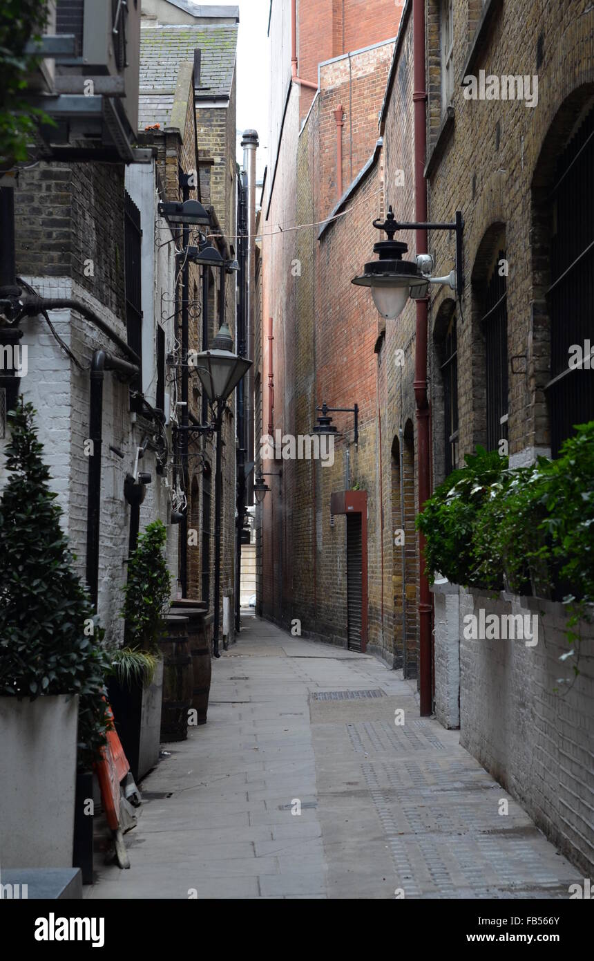 Alley london hi-res stock photography and images - Alamy