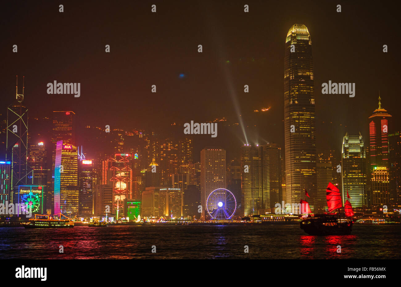 Traditional junk at the harbour at night in Hong Kong Stock Photo - Alamy
