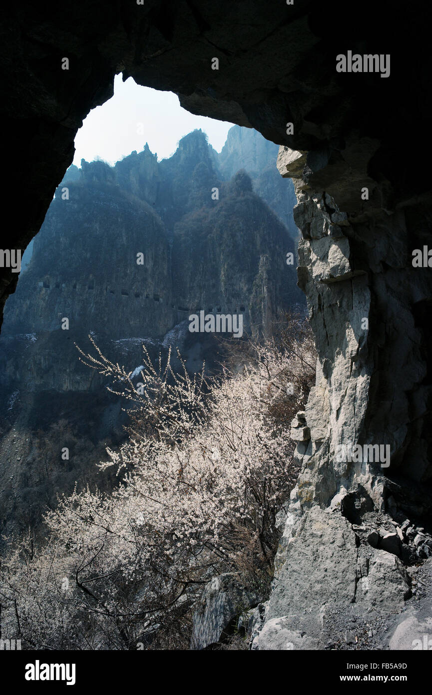 Huilong mountain hi-res stock photography and images - Alamy
