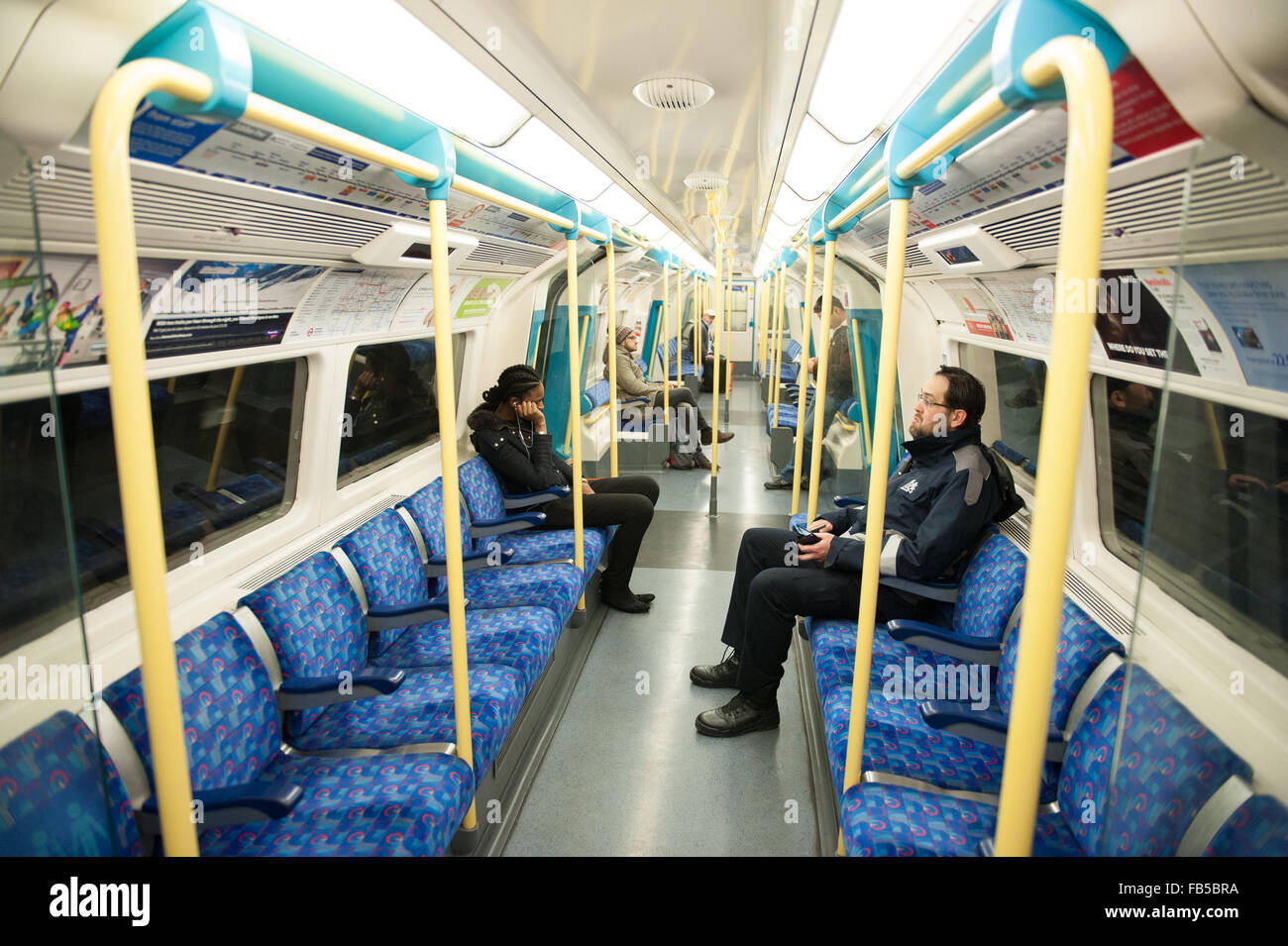 Jubilee line tube carriage hi-res stock photography and images - Alamy