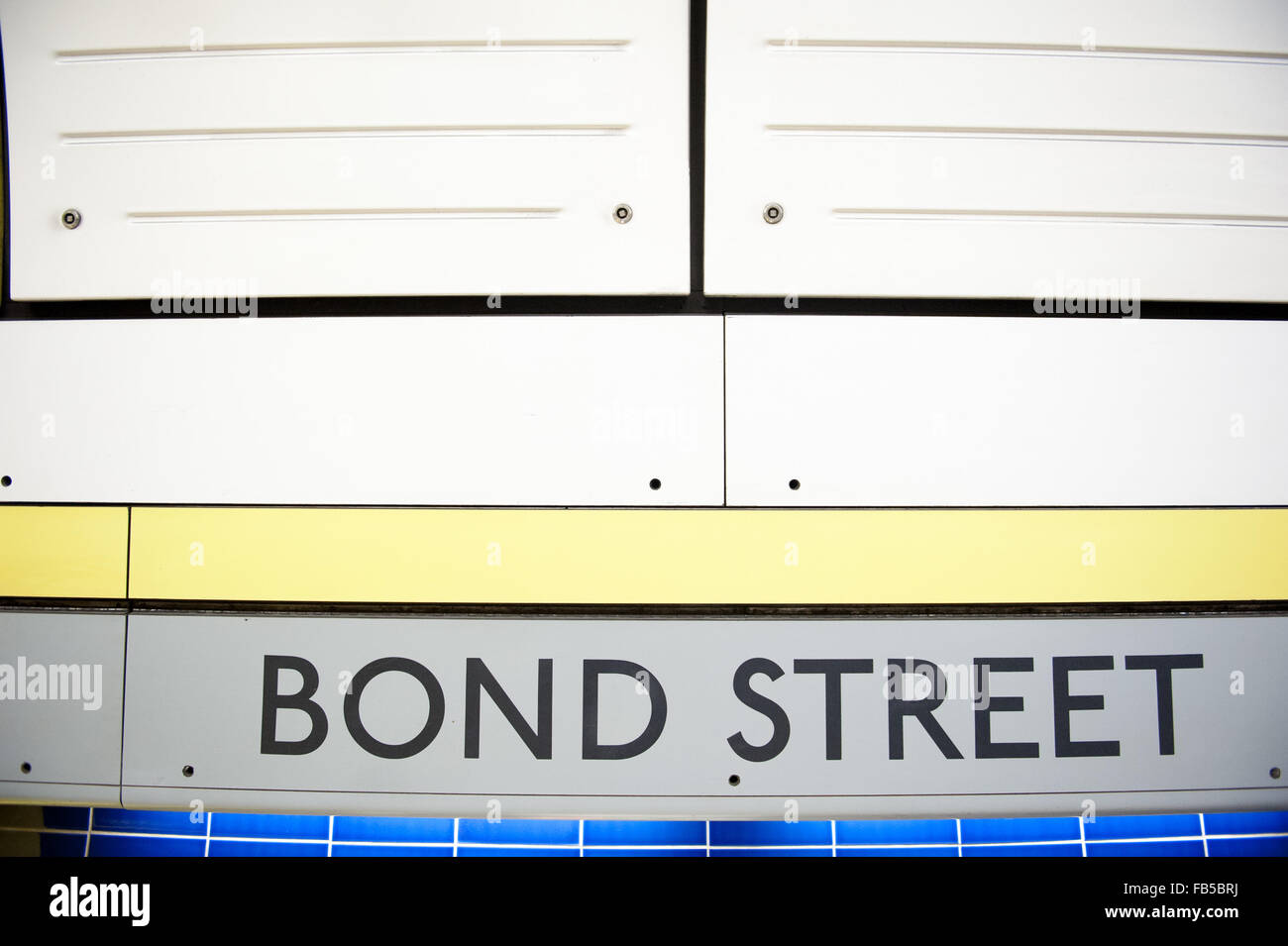 Bond Street London Underground tube station in London Stock Photo - Alamy