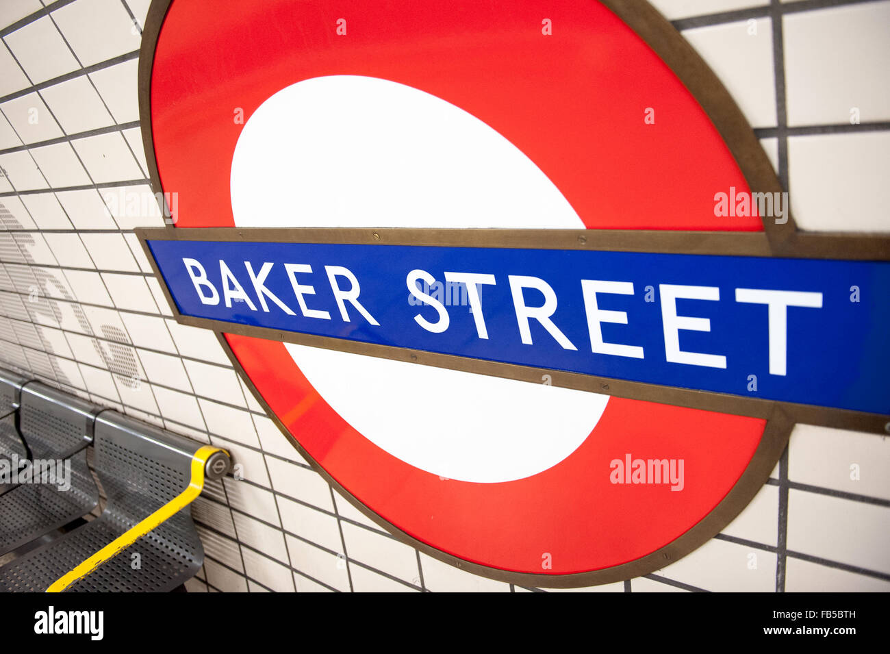 Baker street station hi-res stock photography and images - Alamy