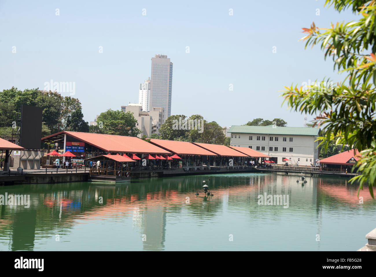 Pettah floating market next to W E Bastian Mawatha, Colombo, Sri Lanka ...