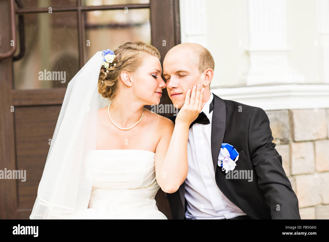 Happy bride and groom on their wedding Stock Photo - Alamy