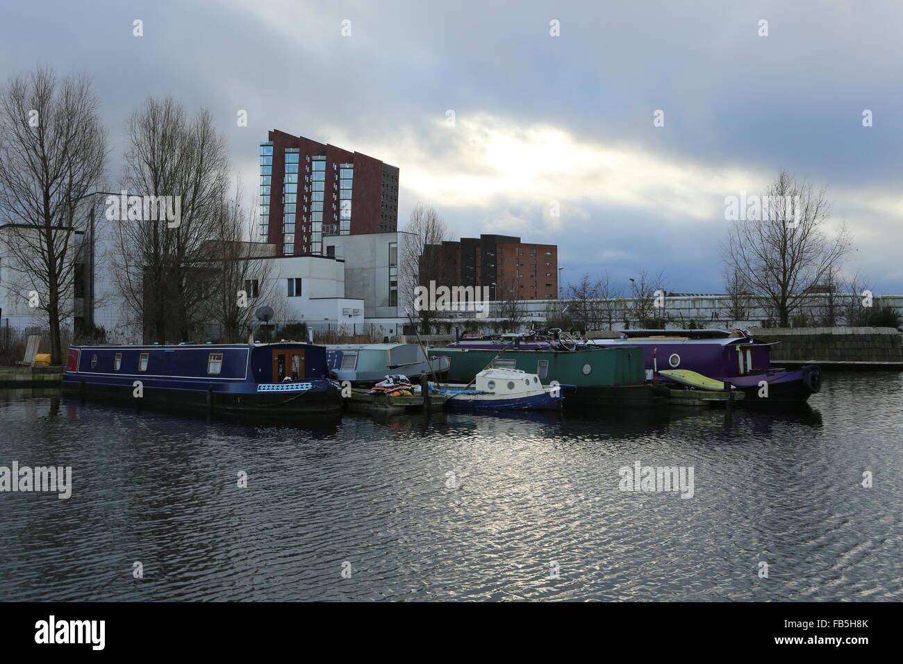 Umist buildings at university of manchester hi-res stock photography ...