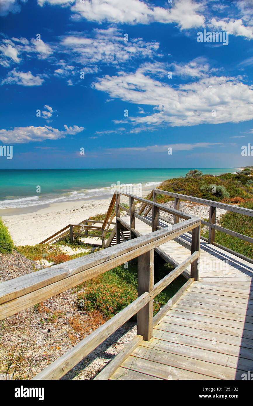 Boardwalk leading to the beach Stock Photo - Alamy
