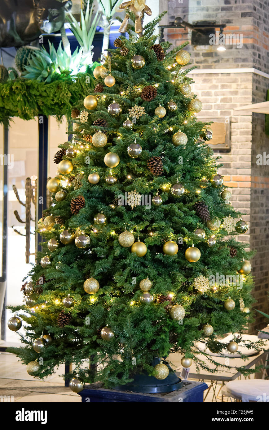 Public decorated christmas tree Stock Photo - Alamy