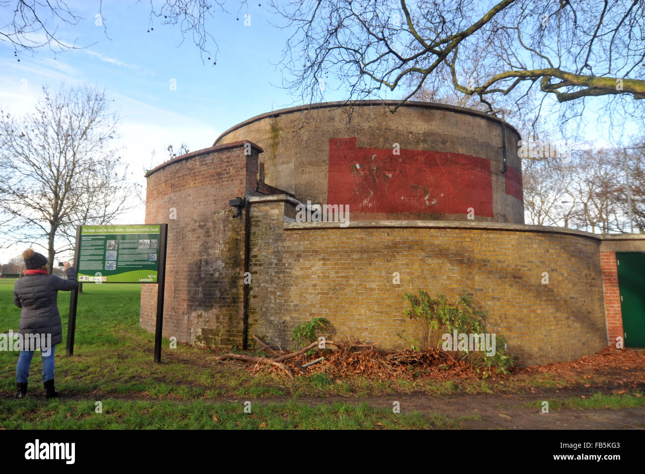 Deep level shelters london hi-res stock photography and images - Alamy
