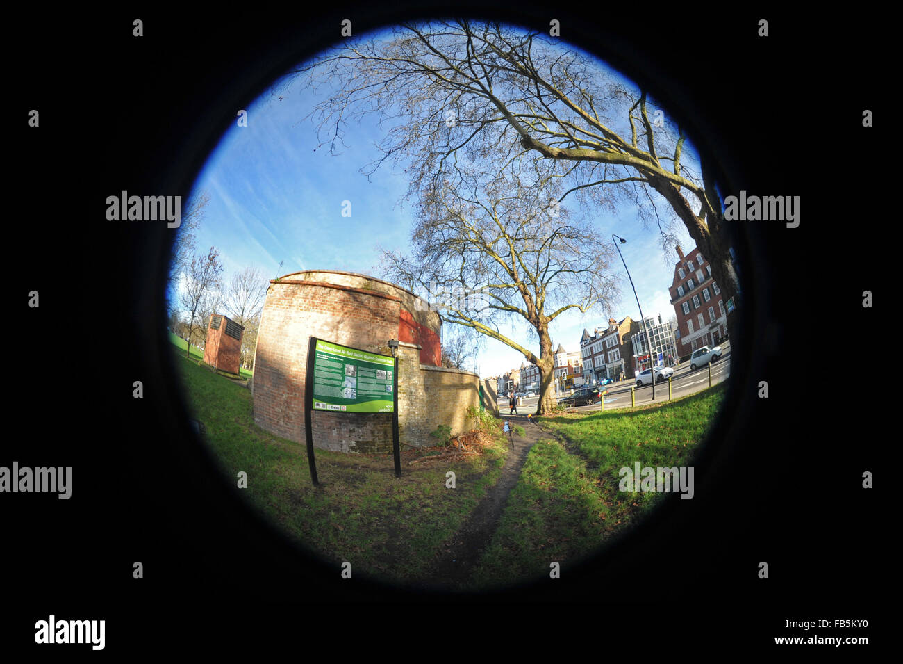 London deep level shelters hi-res stock photography and images - Alamy