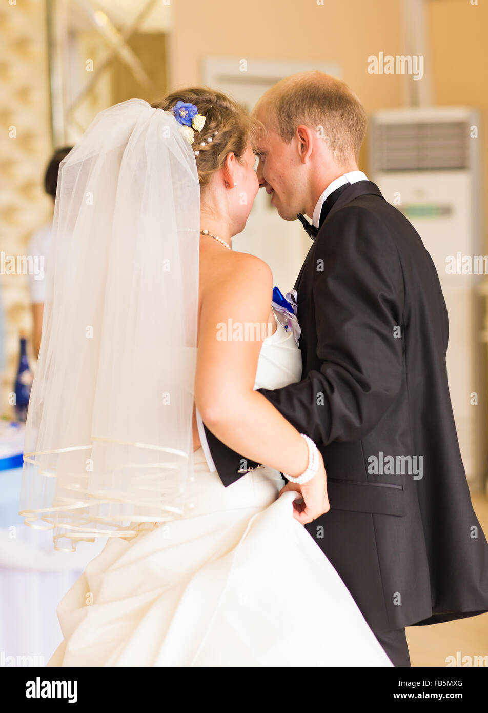 Happy bride and groom on their wedding Stock Photo - Alamy