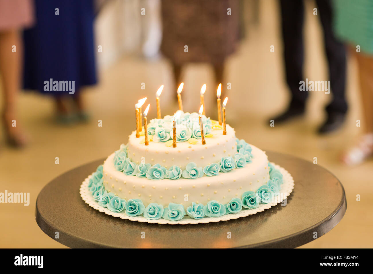 Cake many candles adult hi-res stock photography and images - Alamy