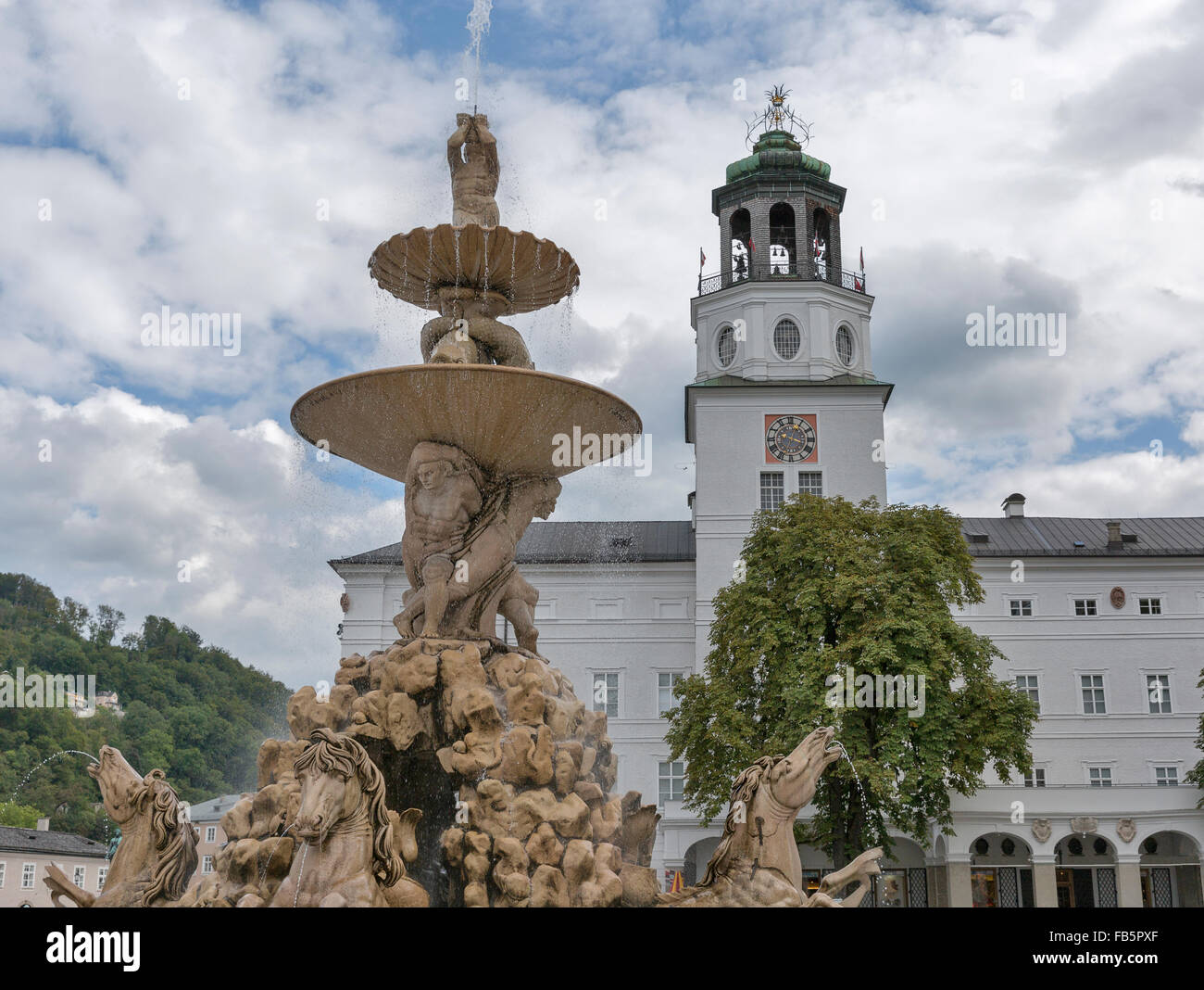 Fountain residenzplatz square salzburg austria hi-res stock photography ...