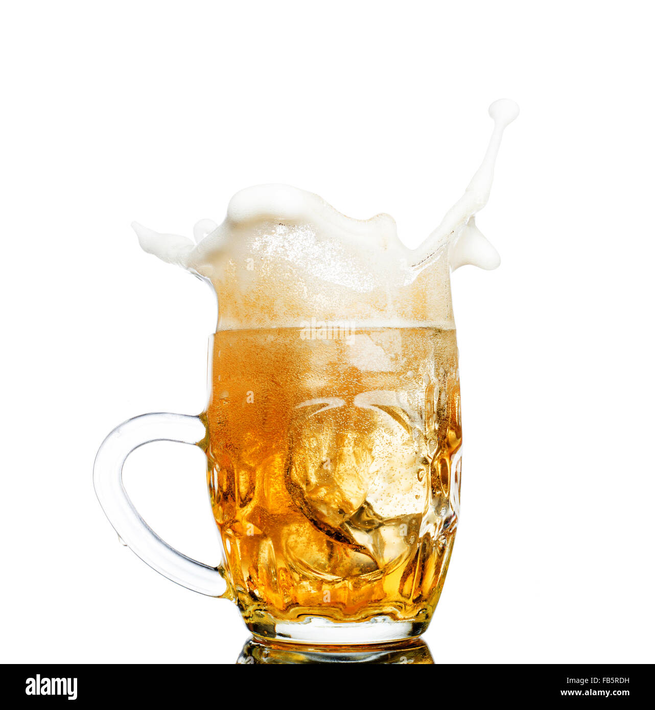 Beer splash in glasses isolated on white Stock Photo - Alamy