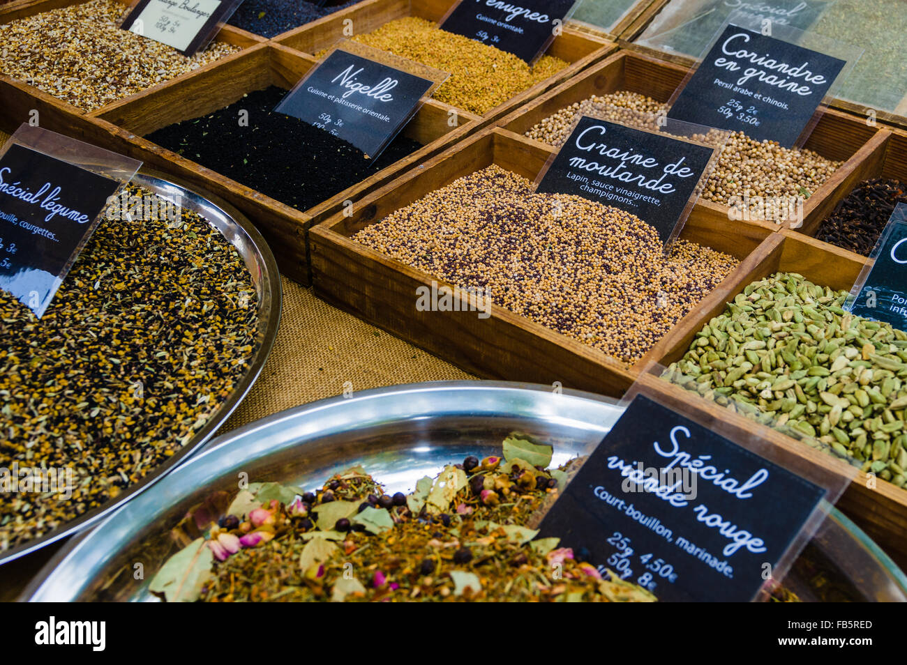 September market provence france hi-res stock photography and images ...