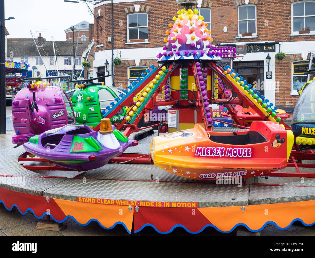 Kids amusement park rides hi-res stock photography and images - Alamy