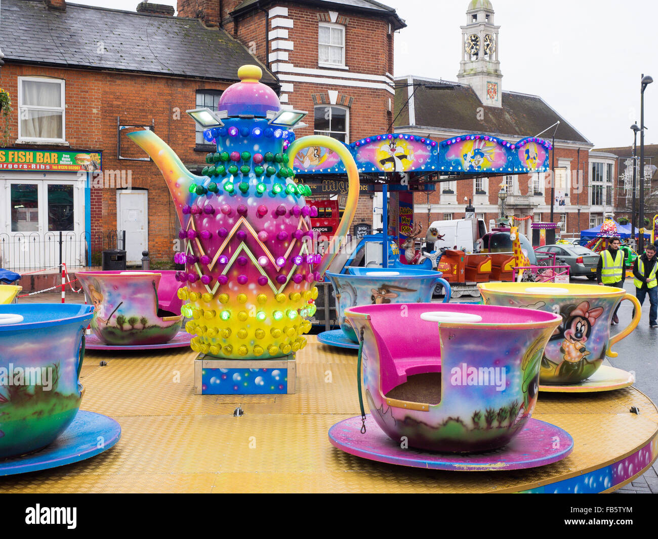 Funfair rides hi-res stock photography and images - Alamy