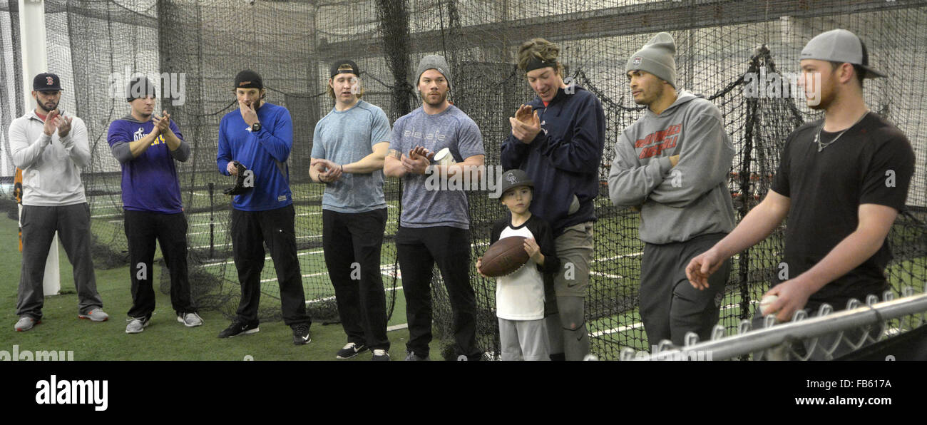 Usa. 10th Jan, 2016. SPORTS -- Professional baseball players, from left ...