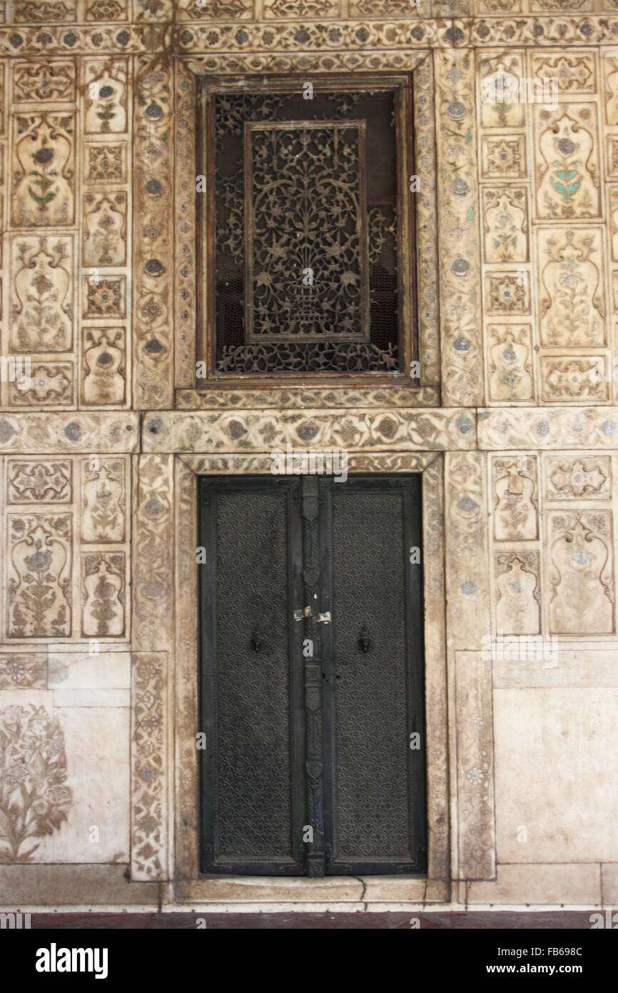 The Red Fort and its wall decorations Stock Photo - Alamy