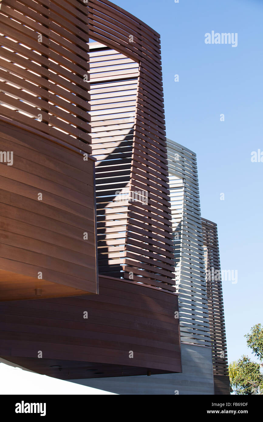 Vertical angles hi-res stock photography and images - Alamy