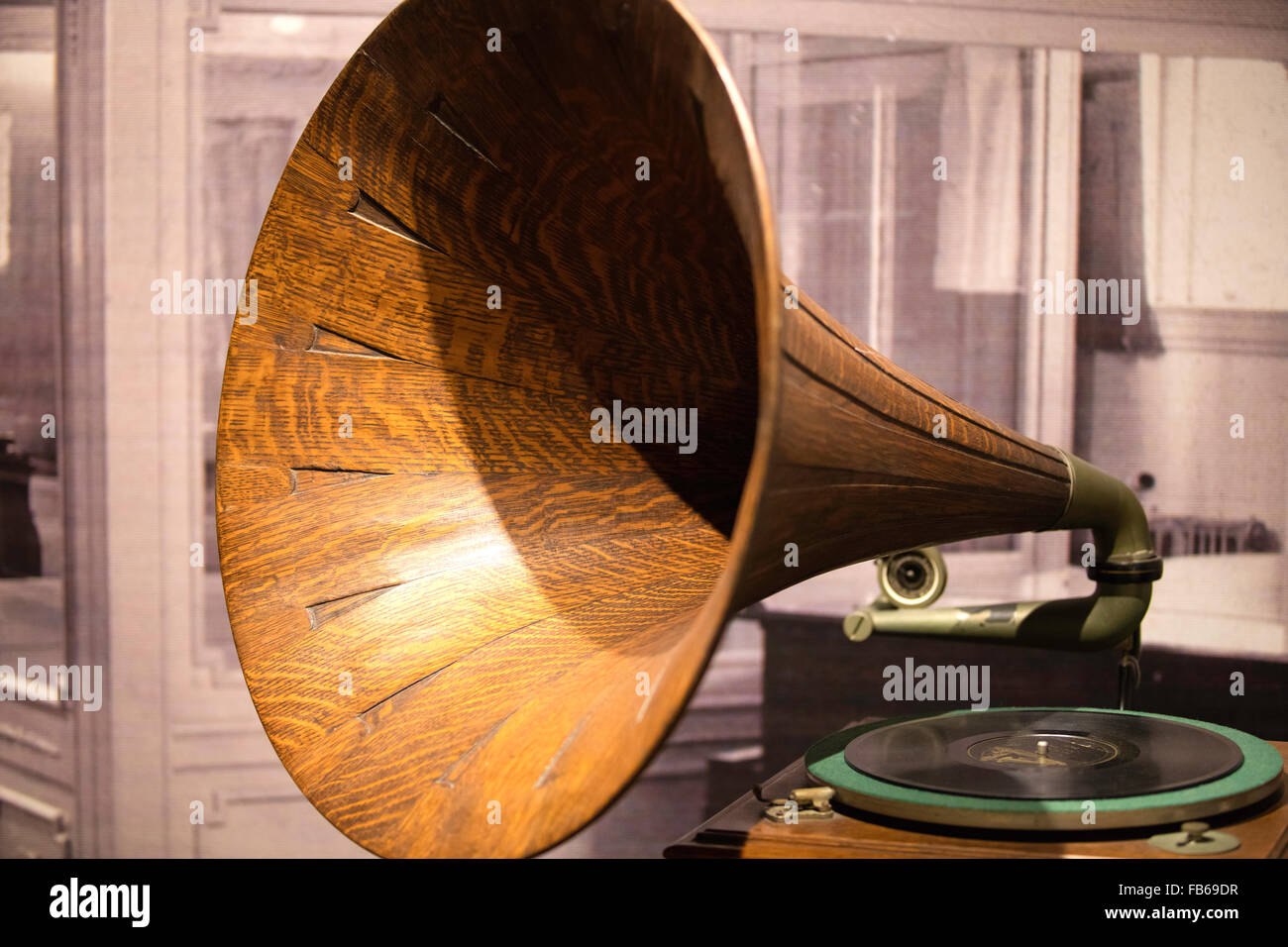 Vintage phonograph made of wood Stock Photo - Alamy