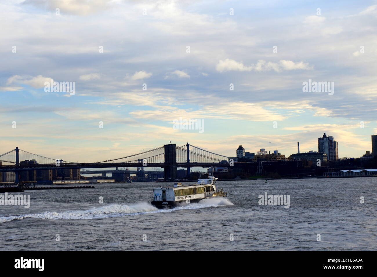 Ny waterway ferry hi-res stock photography and images - Alamy