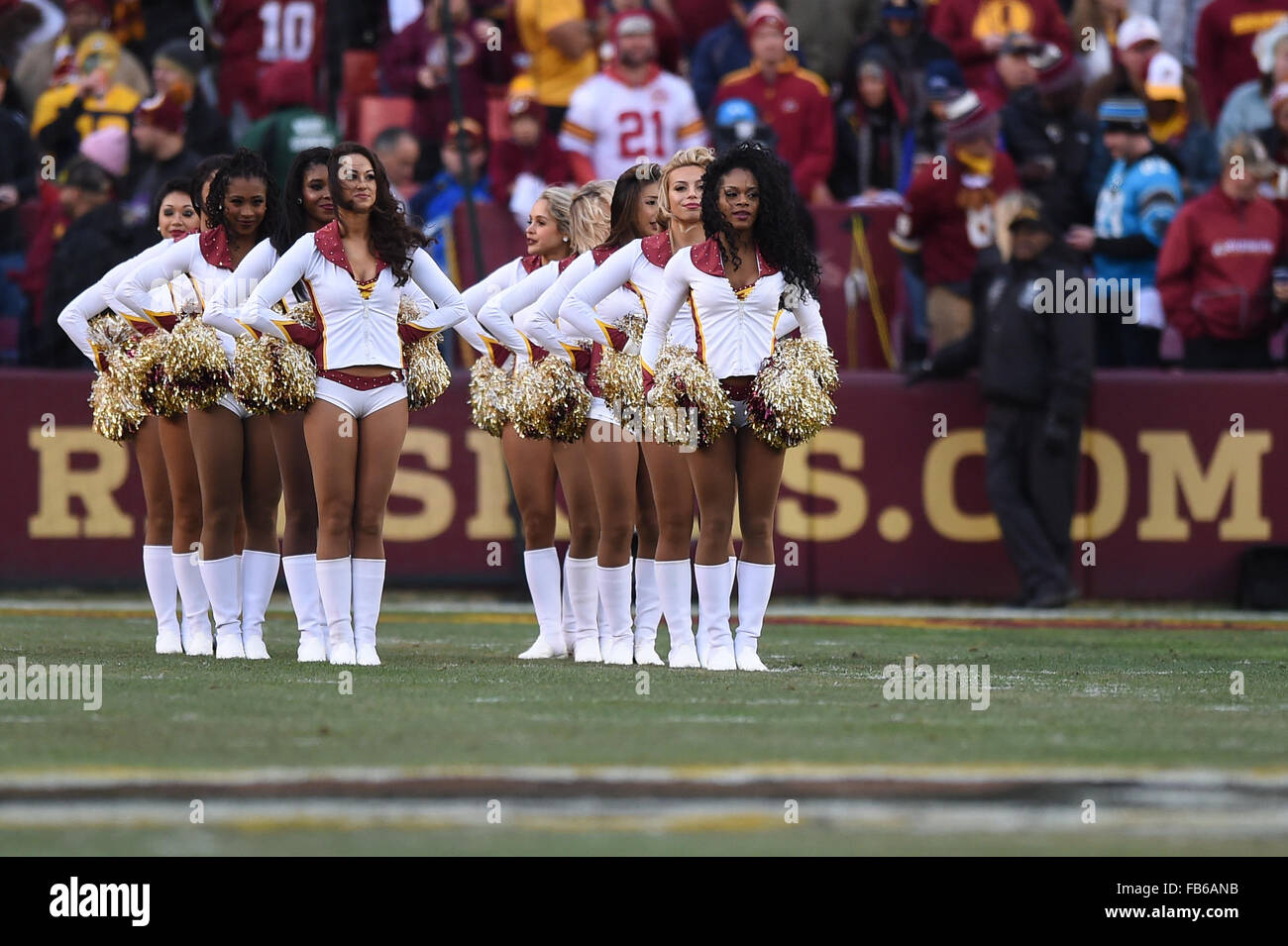 The redskin cheerleaders hi-res stock photography and images - Alamy
