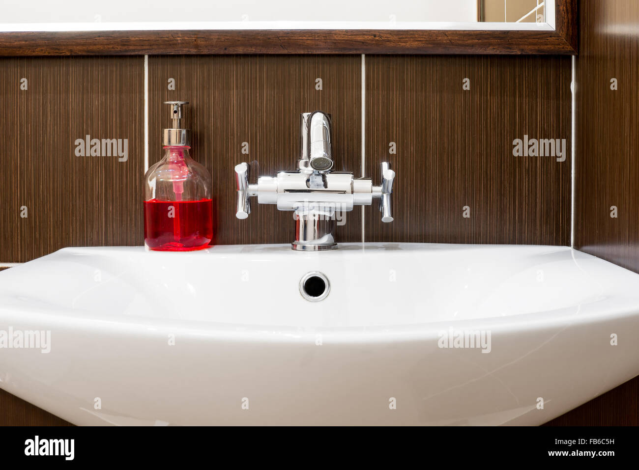 Hotel soap dispenser hi-res stock photography and images - Alamy