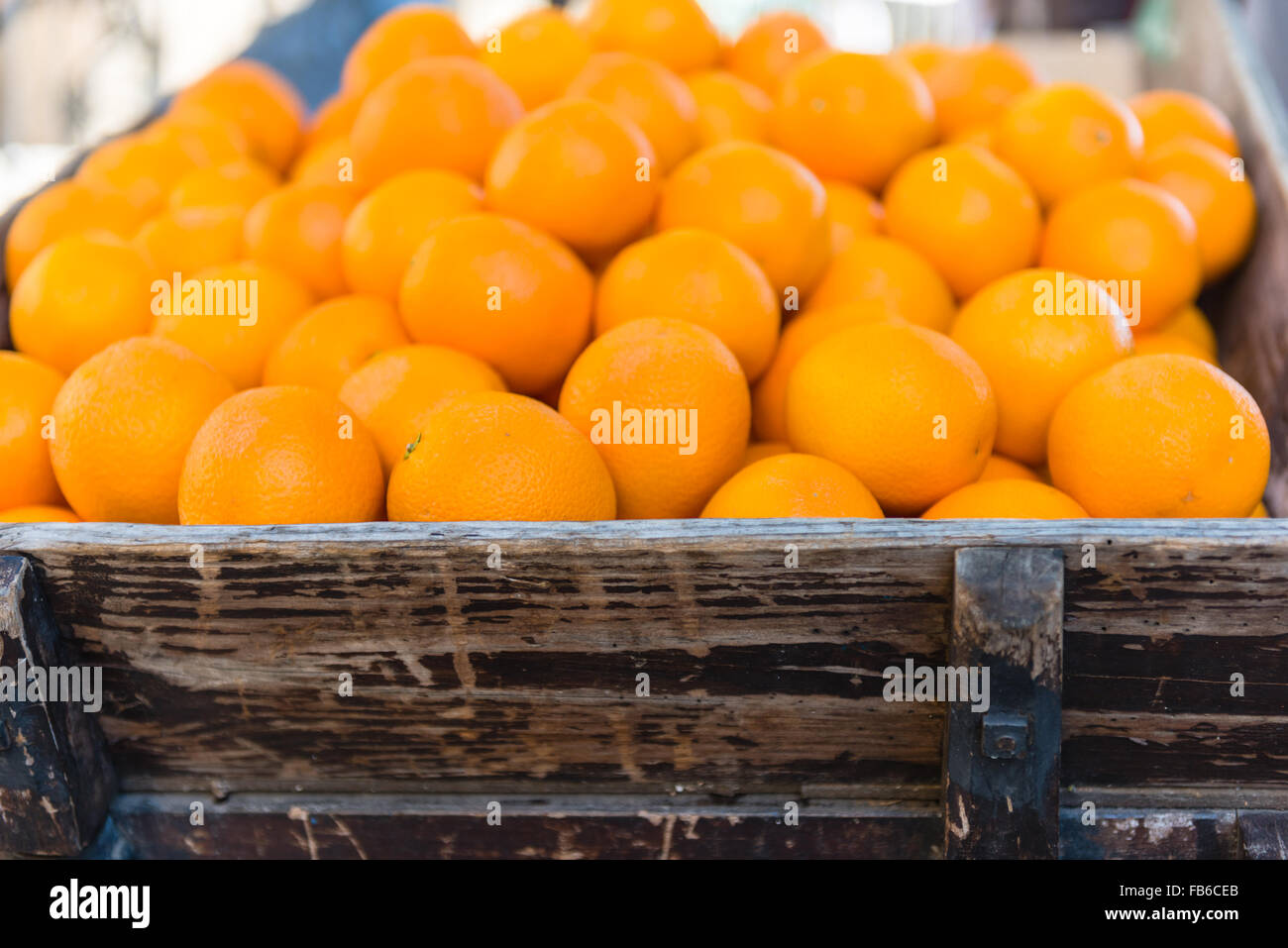 Oranges in cart hi-res stock photography and images - Alamy