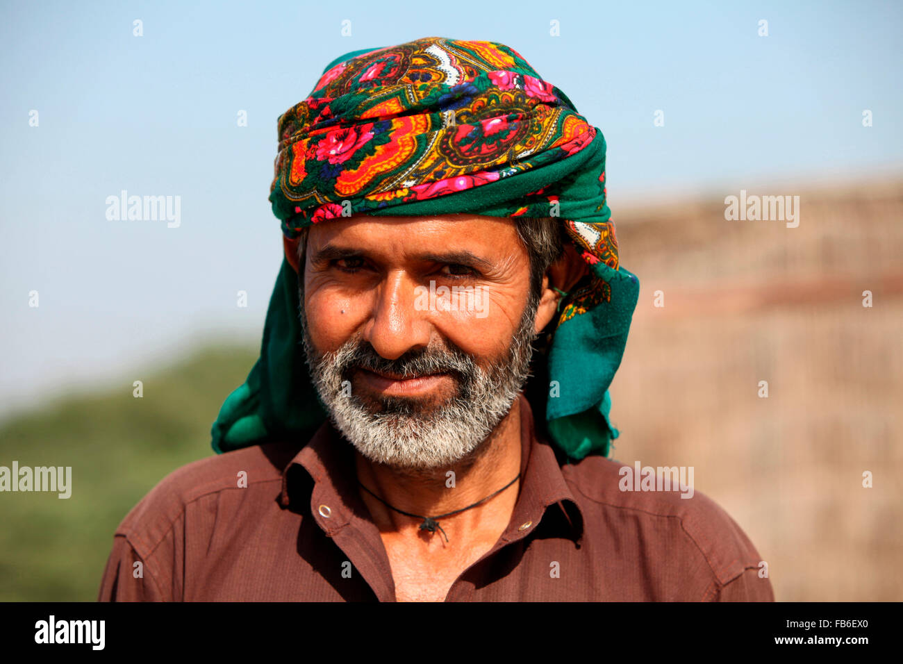 Fakirani Jat tribe, Man with traditional turban, Kutch District ...