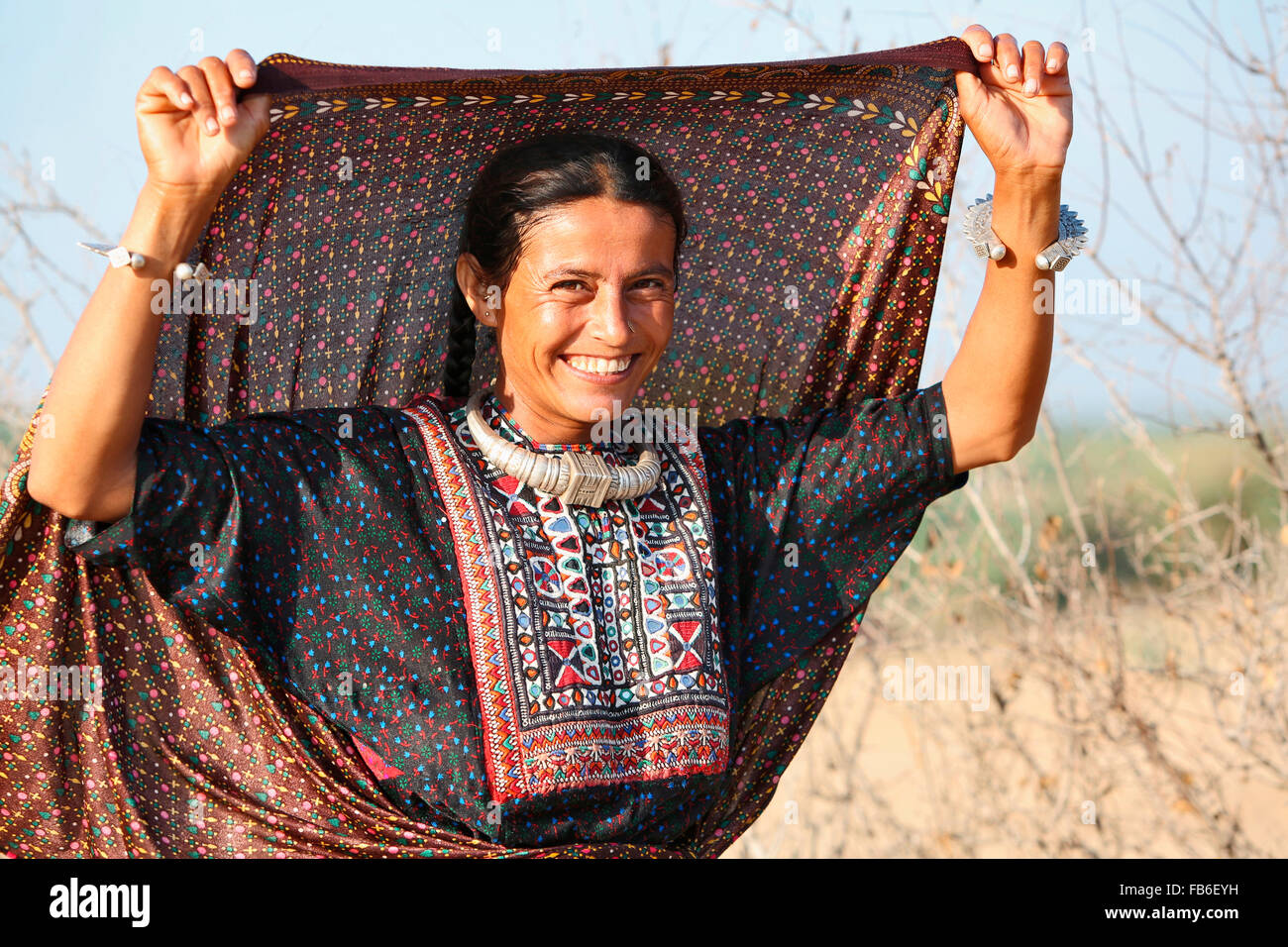 Fakirani Jat tribe, Woman in traditional attire, Kutch District ...