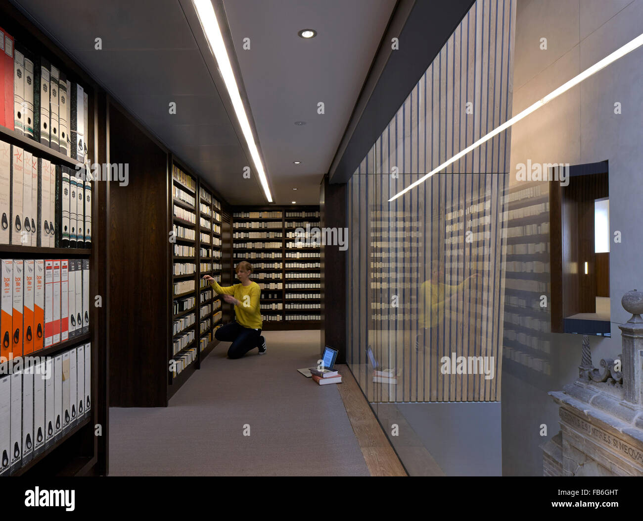Floating book-stack. Weston Library, Oxford, United Kingdom. Architect ...