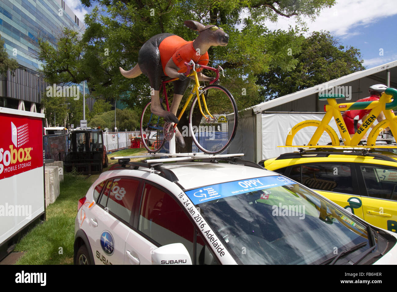 Riding a kangaroo hi-res stock photography and images - Alamy