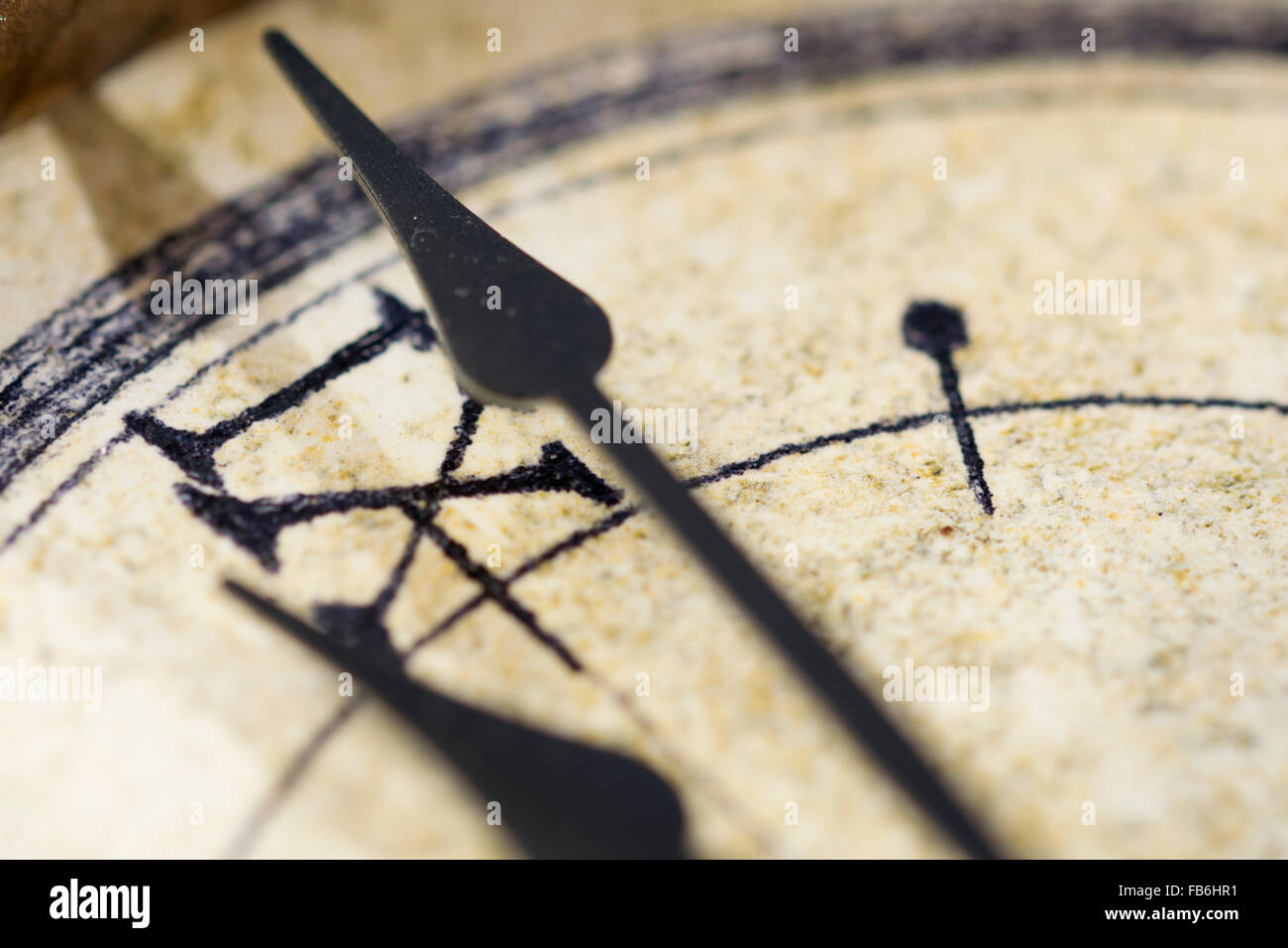 Hand and clock hi-res stock photography and images - Alamy