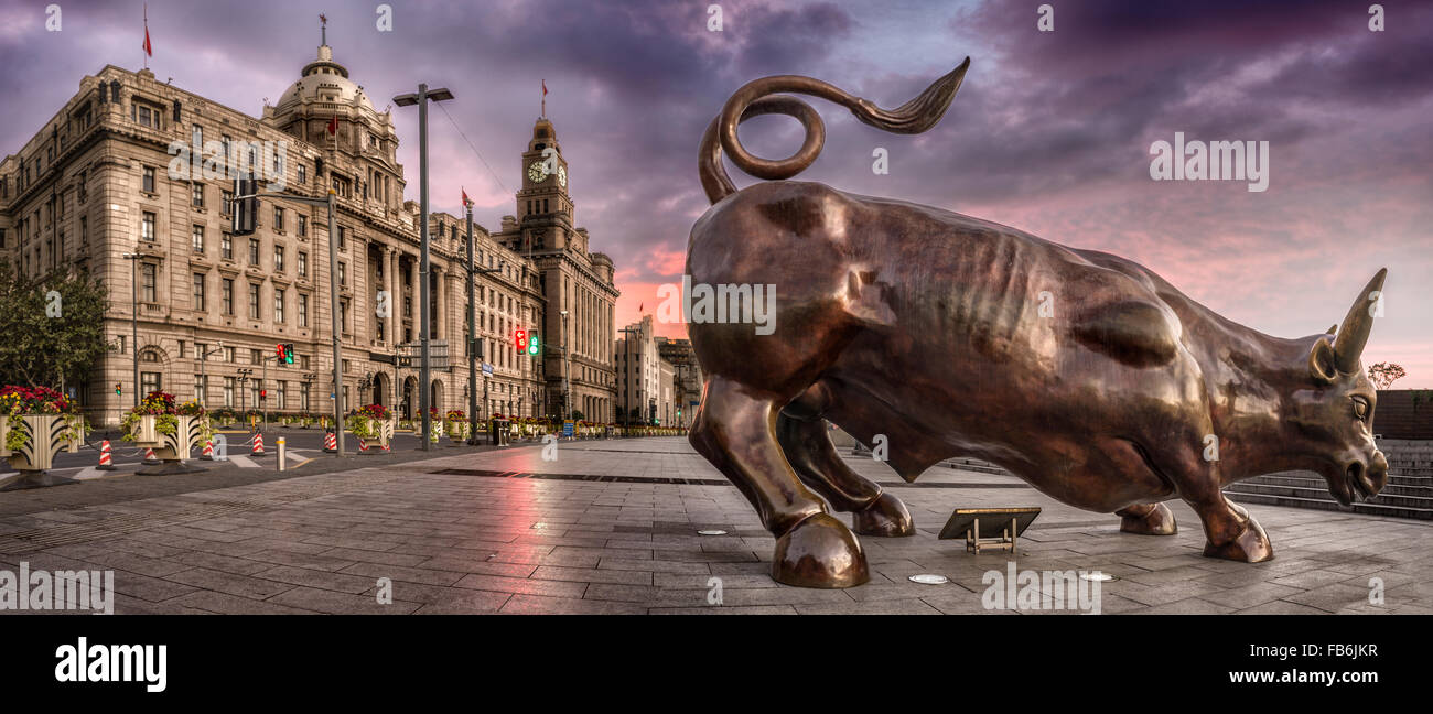 Bull statue on the Bund banking strip, Shanghai, China Stock Photo - Alamy