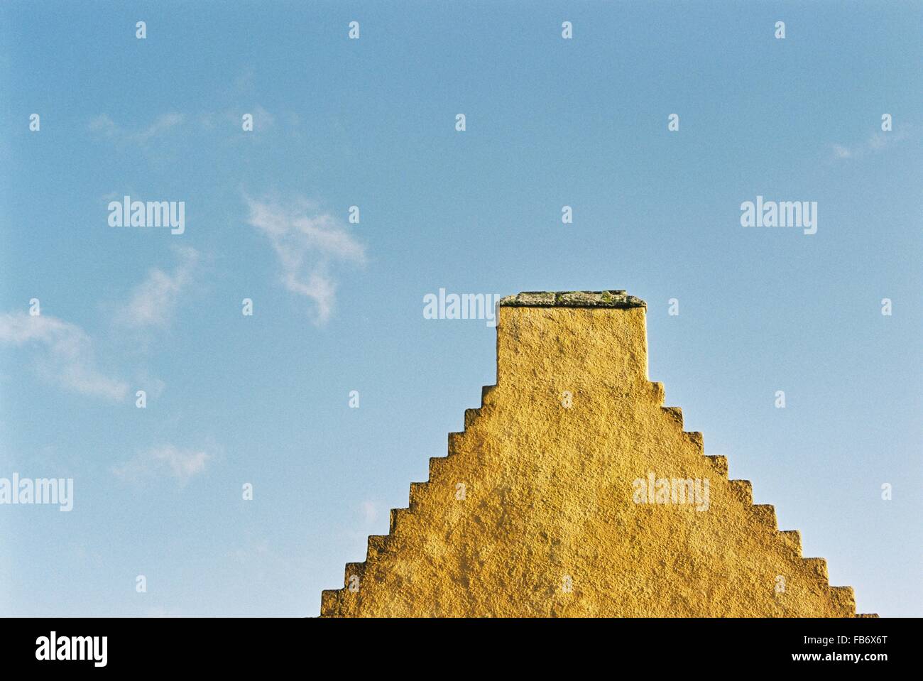 Crow steps hi-res stock photography and images - Alamy