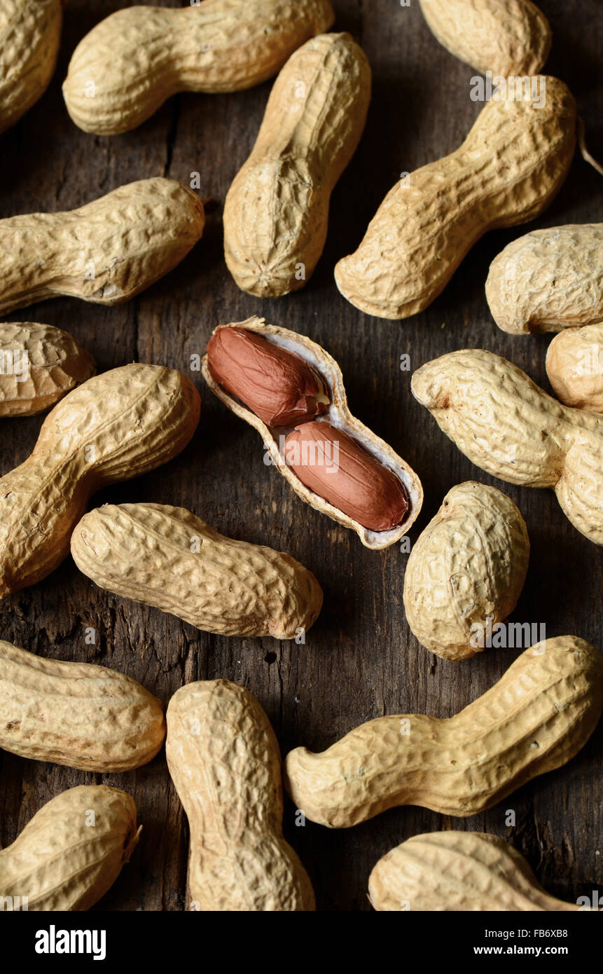 Dried peanuts hi-res stock photography and images - Alamy