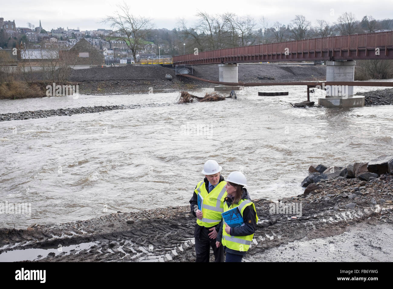 Flood protection barriers scotland hi-res stock photography and images ...