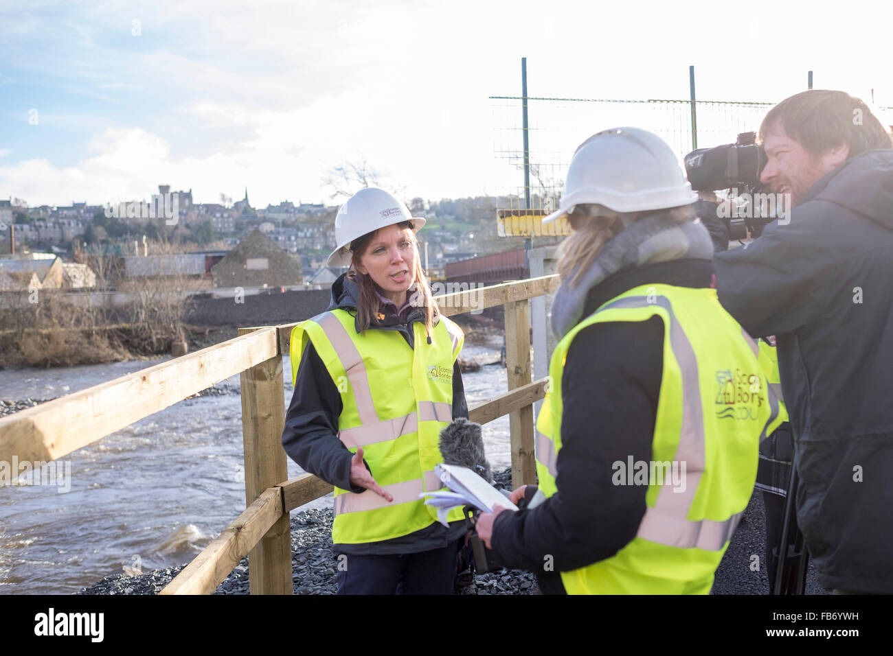 Flood protection barriers scotland hi-res stock photography and images ...