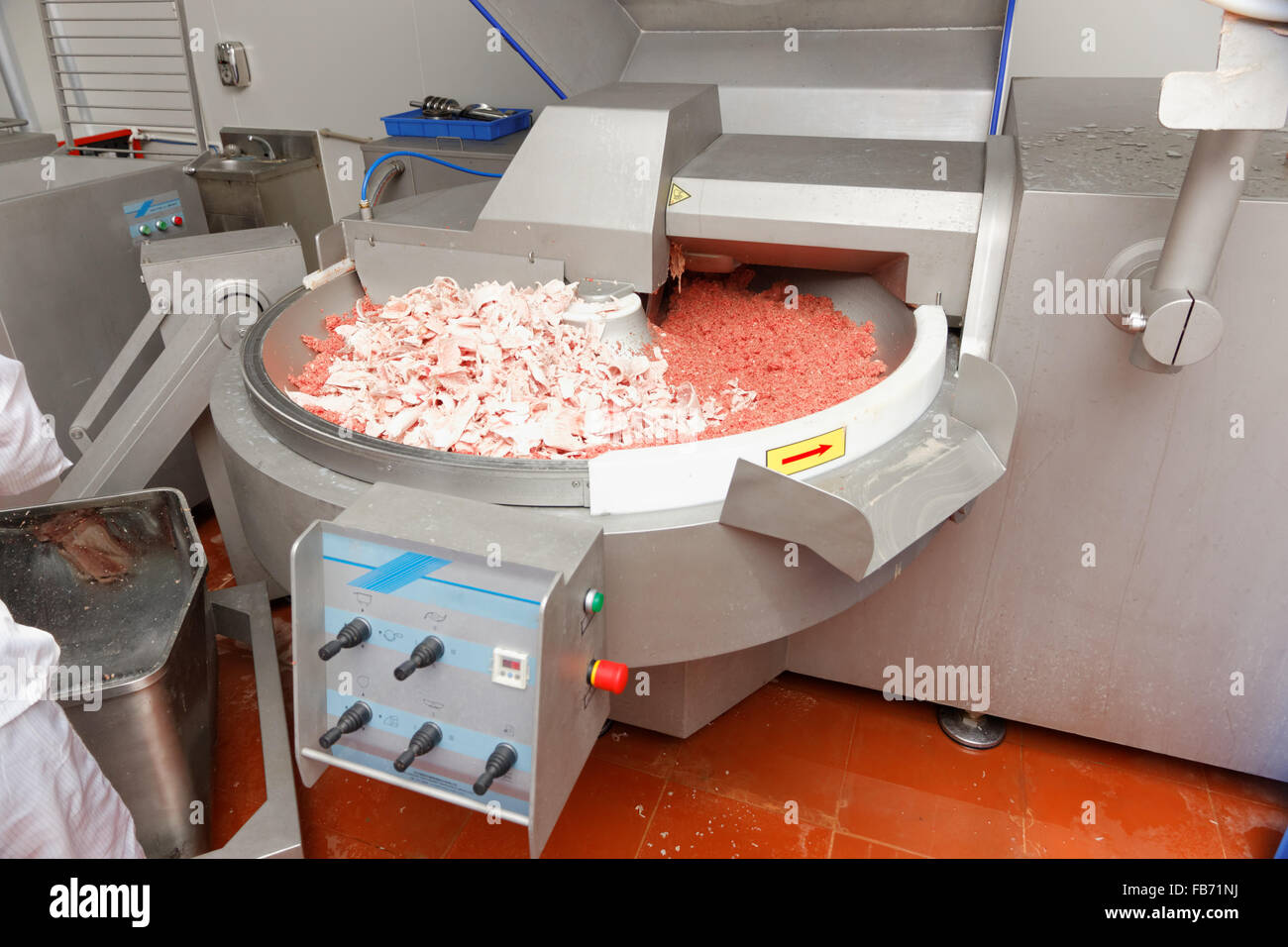 Big bowl of raw factory minced meat Stock Photo - Alamy