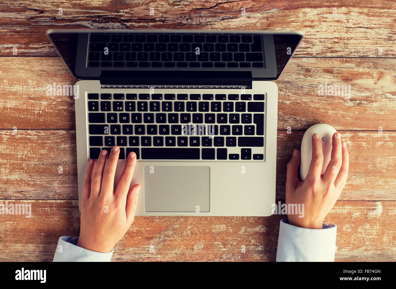 Laptop mouse hi-res stock photography and images - Alamy