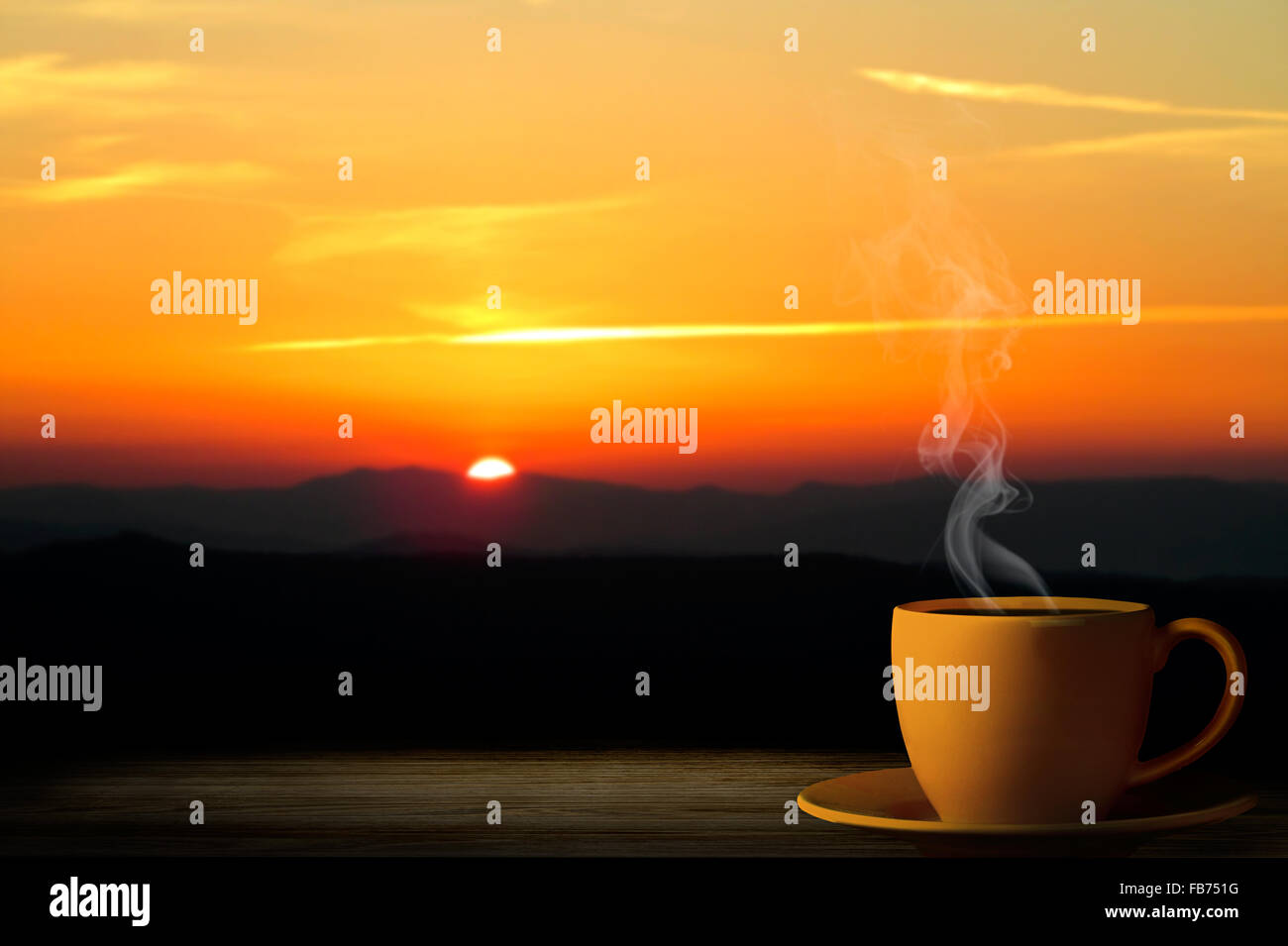 Beach drink sunset hi-res stock photography and images - Alamy