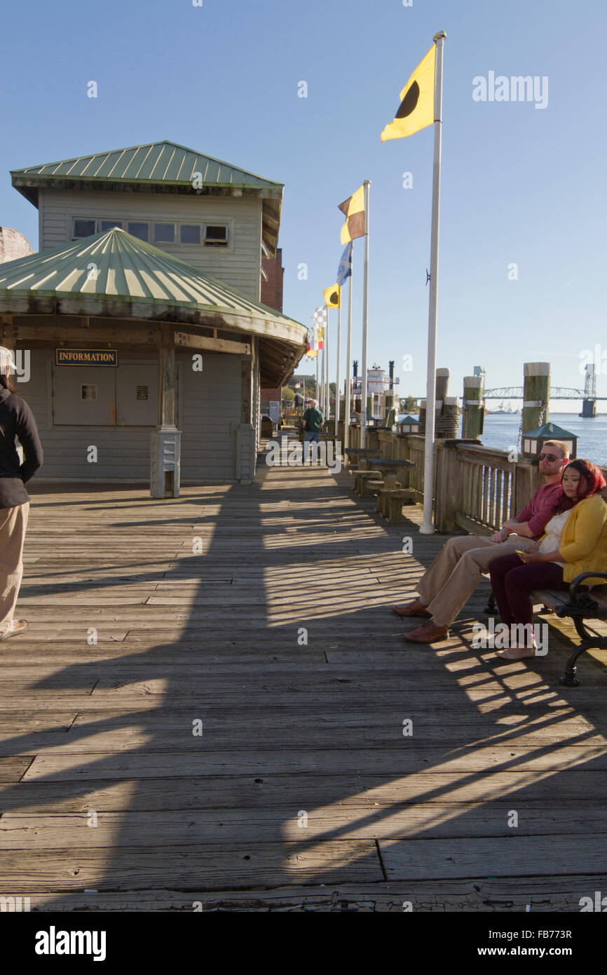 Recreation and traveling people hi-res stock photography and images - Alamy