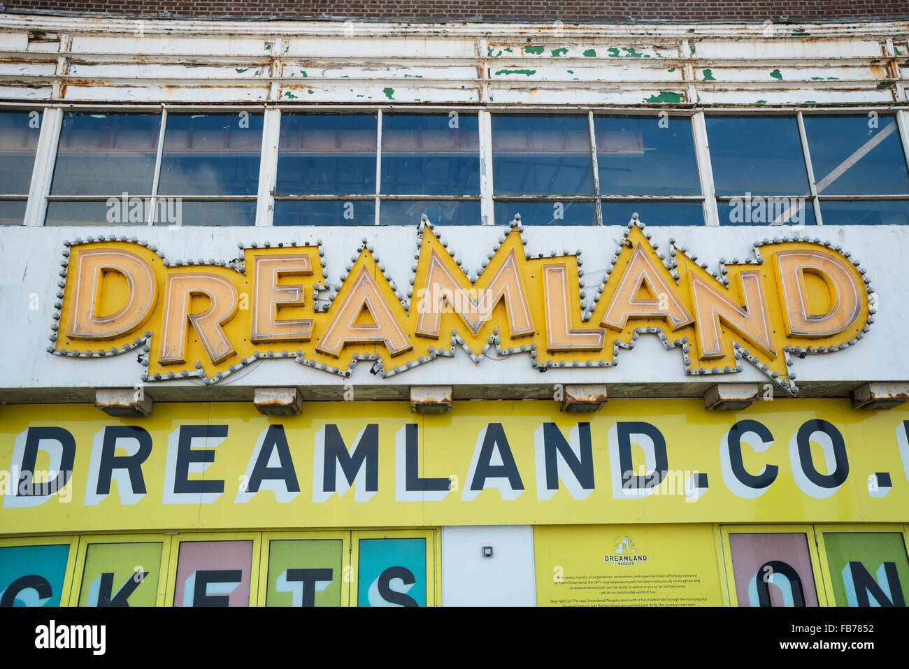 Dreamland Margate neon sign Stock Photo - Alamy