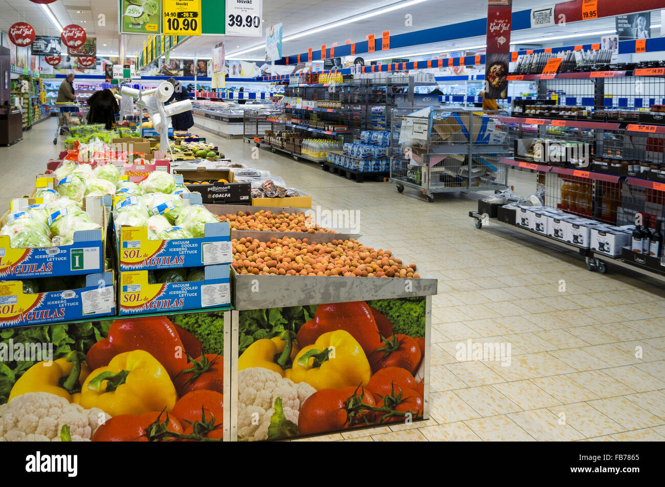Fruit and vegetable aisles inside Lidl, the discount supermarket chain ...