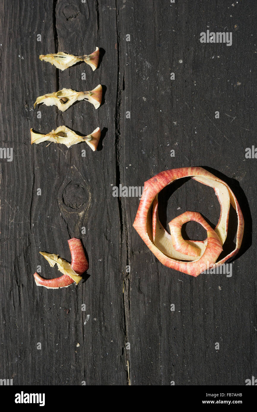 Apple cores hi-res stock photography and images - Alamy