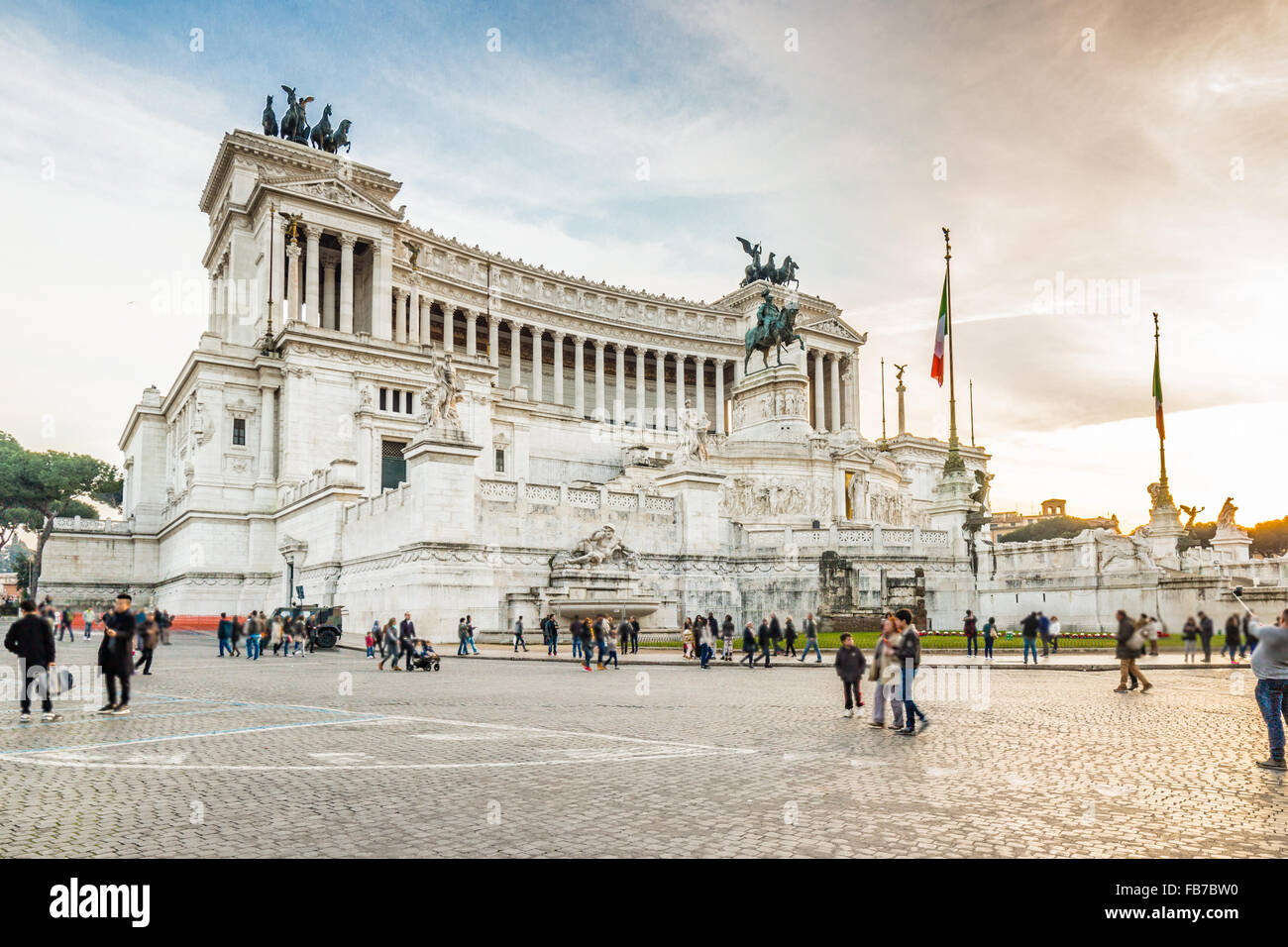 white imposing monument in rome Stock Photo - Alamy