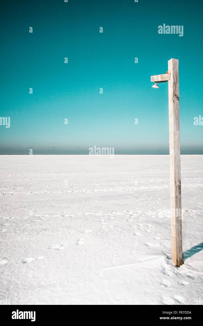 Snowy post hi-res stock photography and images - Alamy